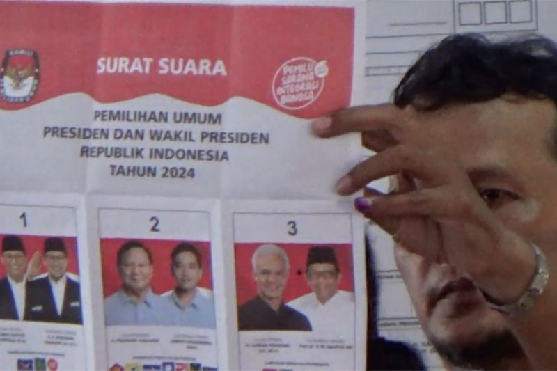 Paslon nomor urut 3 unggul di TPS Mahfud MD Paslon nomor urut 3 unggul di TPS Mahfud MD