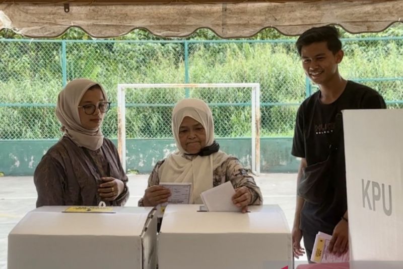 Pemungutan lewat kotak suara keliling wilayah Kuala Lumpur Pemungutan lewat kotak suara keliling wilayah Kuala Lumpur