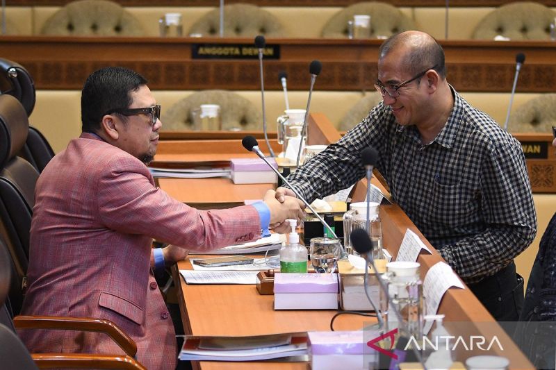 Komisi II DPR punya semangat sama dengan MK soal putusan ambang batas Komisi II DPR punya semangat sama dengan MK soal putusan ambang batas